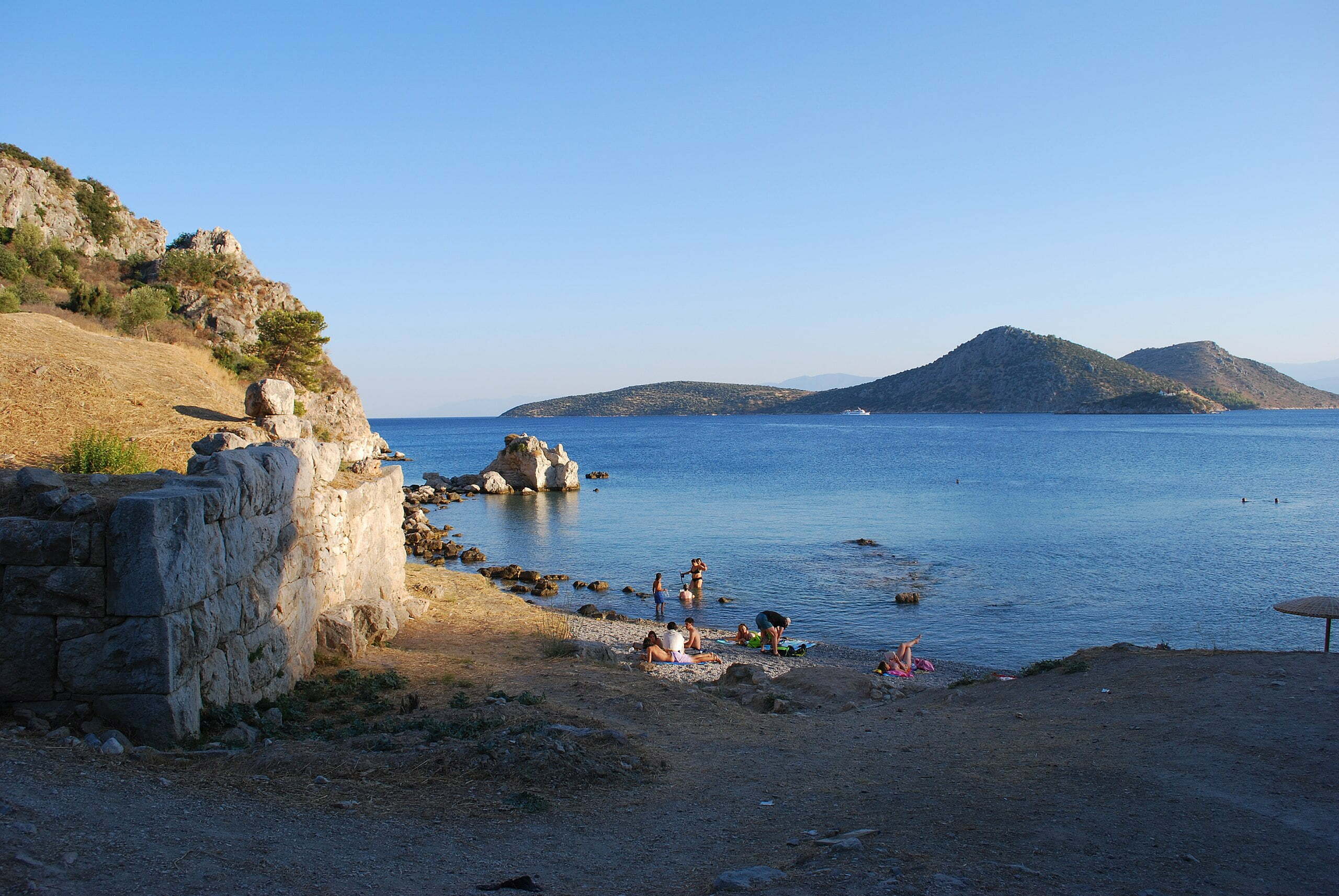 Asini Beach - Nafplio Guide